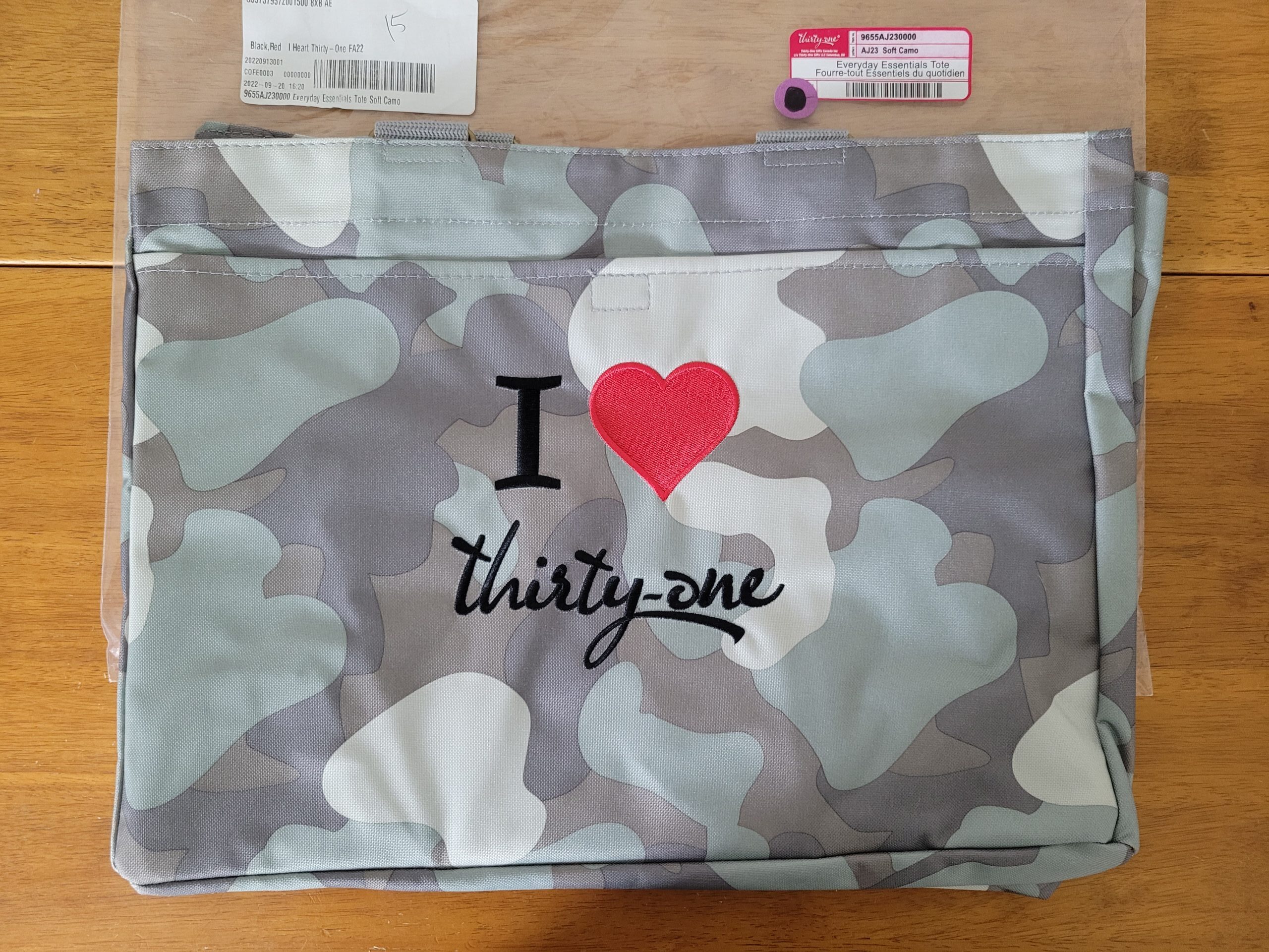 Thirty One® "Everyday Essential Tote - Intrepid Collections